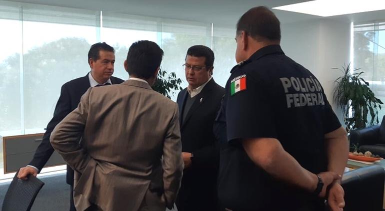 Trató Cabada tema de protección ciudadana con Ricardo Mejía