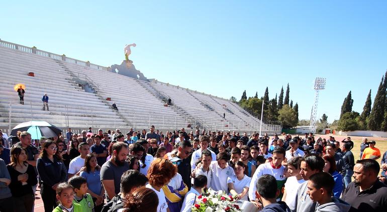 Despiden familiares, amigos y autoridades al Profesor Sergio Valencia ...