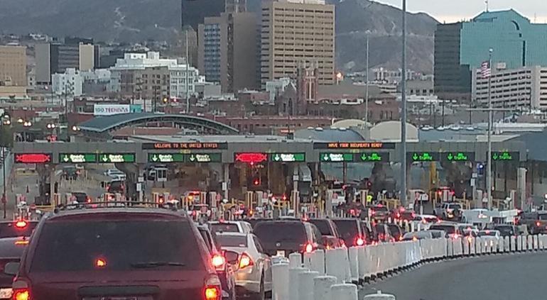 Juárez, la frontera más afectada; triplican tiempo de cruce: Madero