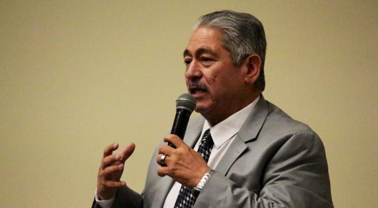 Deben formarse estudiantes con visión empresarial: Manuel Nevárez