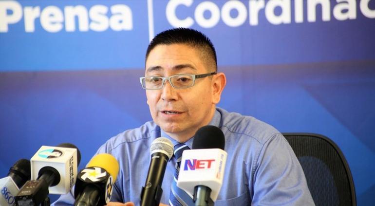 Regresa Julio Brito al Registro Civil