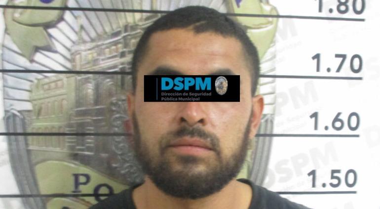 Agentes de la Policía Municipal arrestaron a un sujeto que acusaron de ...