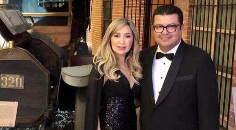 Estas palabras le dedicó Cabada a su esposa por aniversario