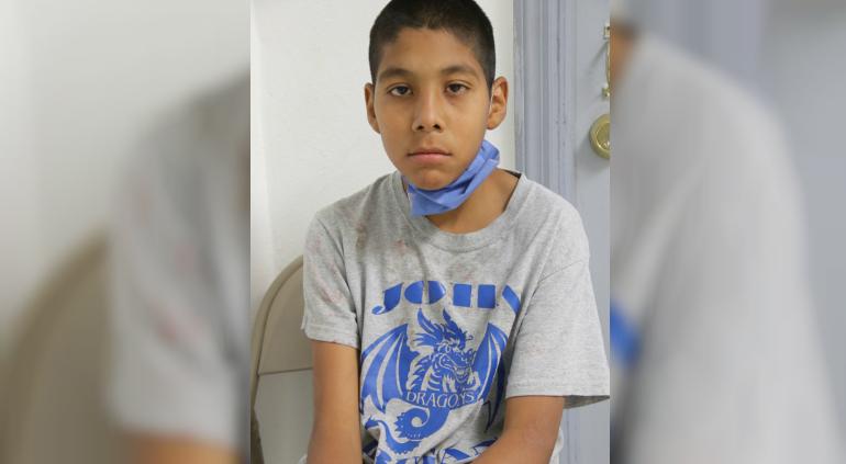 Solicitan apoyo para localizar a familia de menor extraviado