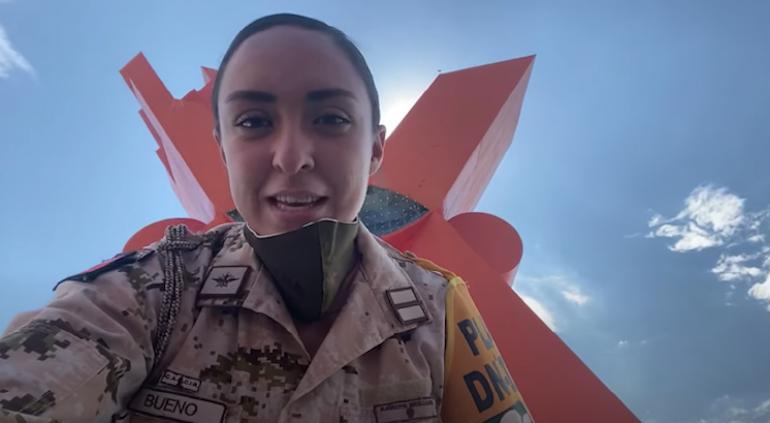 La youtuber soldado Alexa Bueno visitó Ciudad Juárez