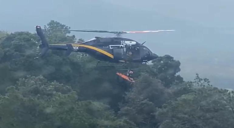 Rescatan a senderista que cayó en el volcán Xitle en CDMX🎥
