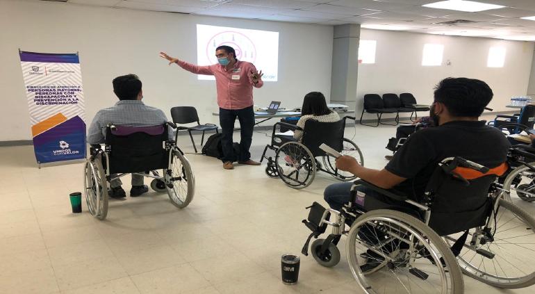 Ofrecen taller de concientización para la inclusión laboral