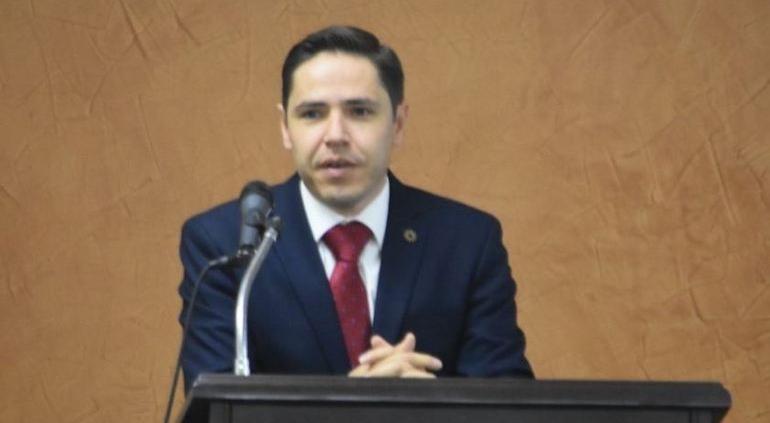 Reeligen a Ángel de la Rocha frente a Academia de Estudios Fiscales