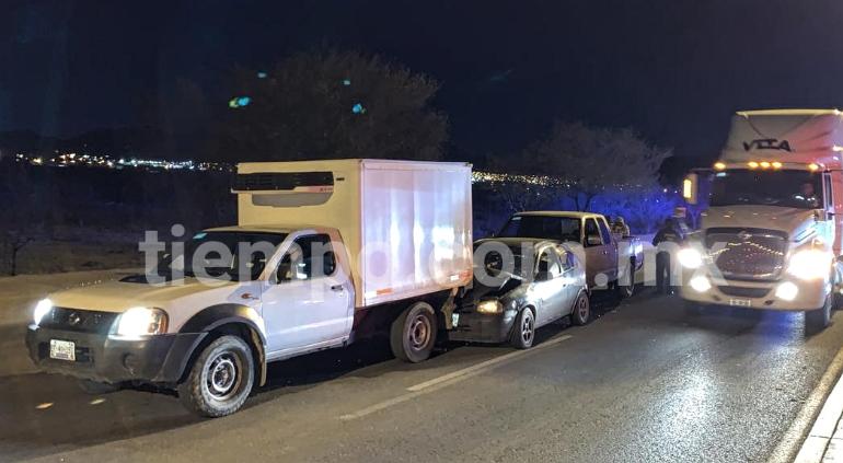 Fuerte choque deja a persona lesionada en la Juan Pablo II