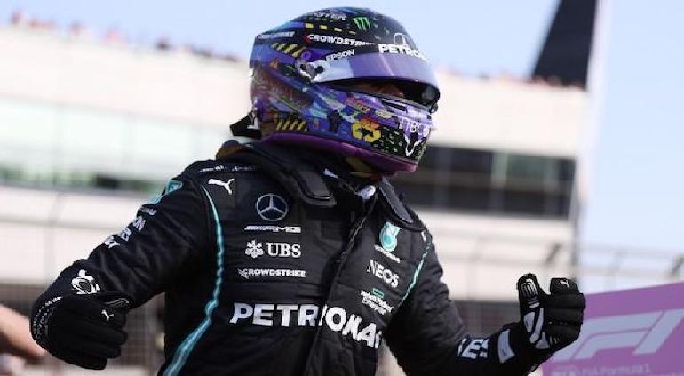 Lewis Hamilton y Mercedes crean fundación ‘Ignite’