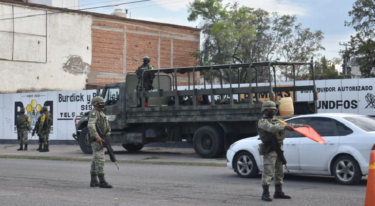 Instalan retén militar en calles de San Felipe
