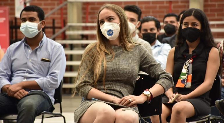 Desde jóvenes es necesario integrarse en temas políticos: Carla Rivas