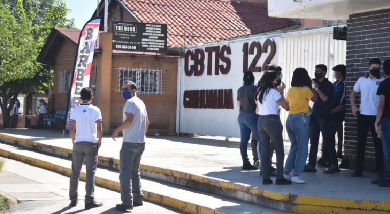 Evacuaron CBTis 122 por caso de COVID-19 (EN VIVO)