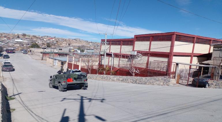 Desalojan escuela Lymer por amenaza de bomba