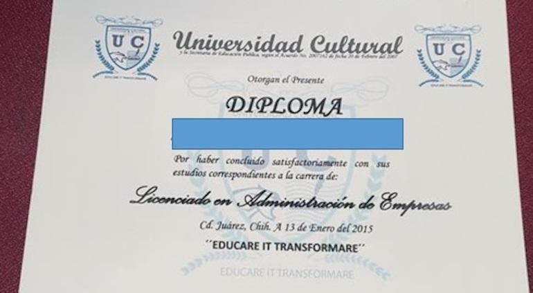 Tras un cateo, agentes de la Fiscalía decomisaron evidencia relacionada ...