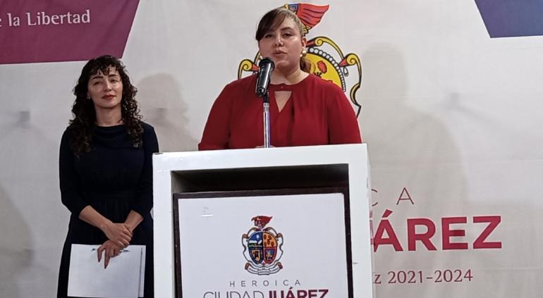 La coordinadora de Asesores, Daniela González y Liliana Fimbres ...