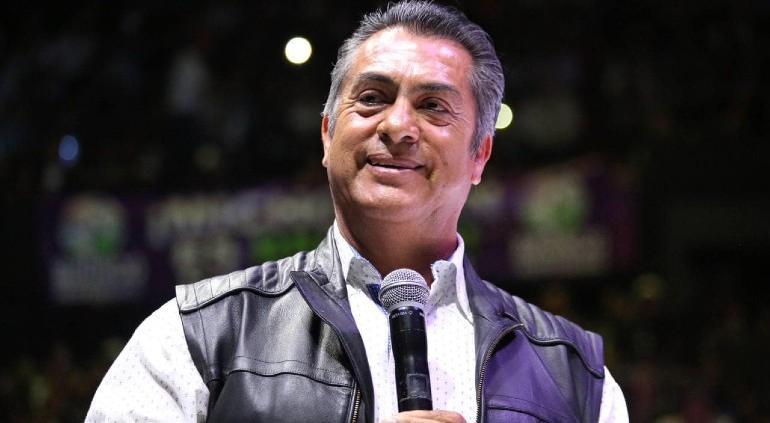 El "Bronco" imitó video vial de TikTok en sus redes
