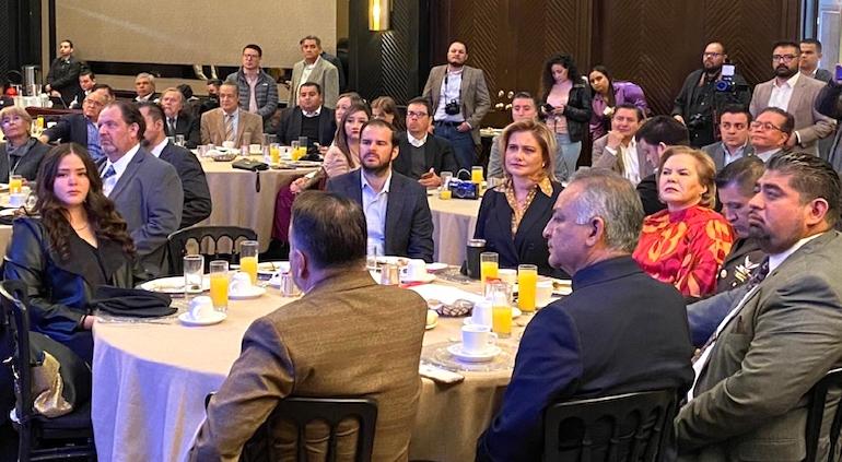 Termina Victoria Pereda liderazgo frente al CIRT; entra Efrén Herrera