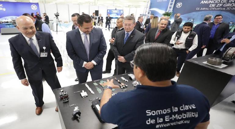 Armando Cadena López, director de la Planta ZF Juárez, realizó hoy el ...