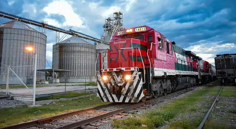 Oficial: Amplían concesión a Ferrosur y entregan vías al Gobierno