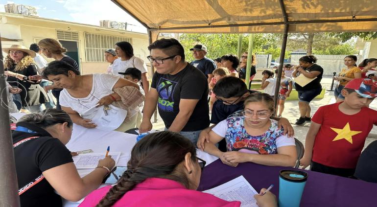 Consultas médicas y trámites estatales en la maquiladora Lear