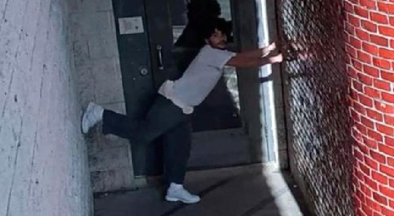 ¿Hombre araña? El sorprendente escape de reo en prisión de EU