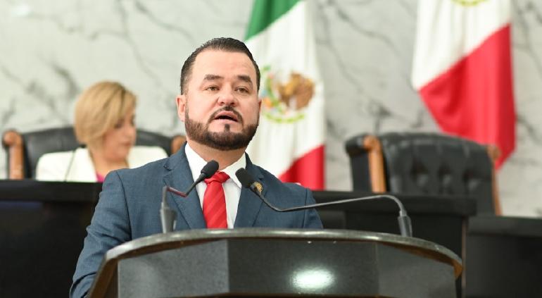 Pide Morena pide letras de Oro para Adelitas en el Congreso