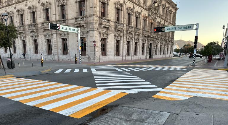 Autoridades realizaron labores de repintado en las zonas peatonales ...