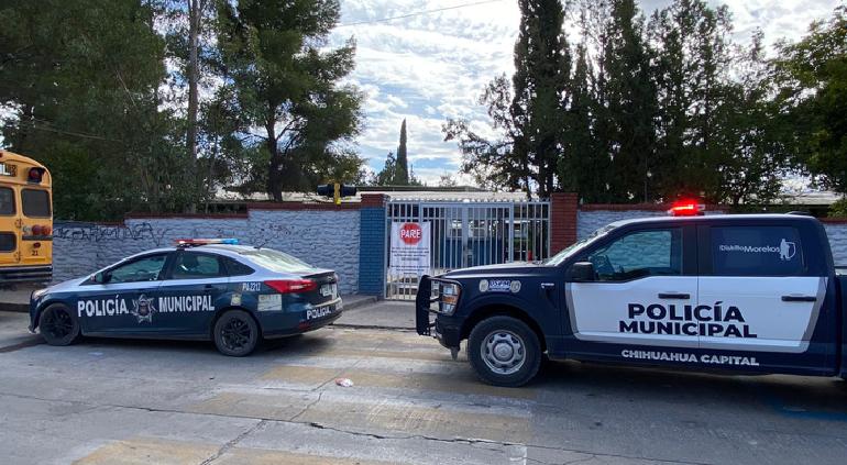 Lleva estudiante de secundaria arma de postas a la escuela al sur