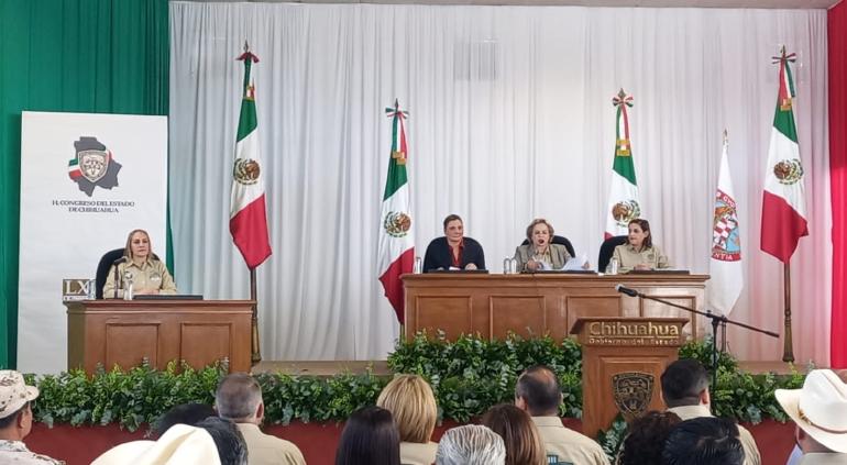 Sesionan poderes en Cuchillo Parado por aniversario de la Revolución