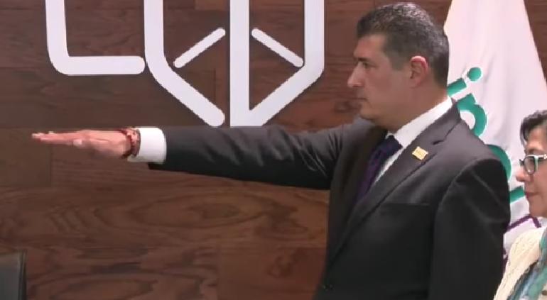 Adrián Alcalá, nuevo presidente del INAI