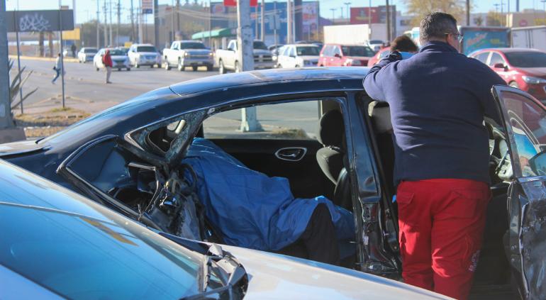 Trágico choque en la Juan Pablo: muere pasajero (EN VIVO)