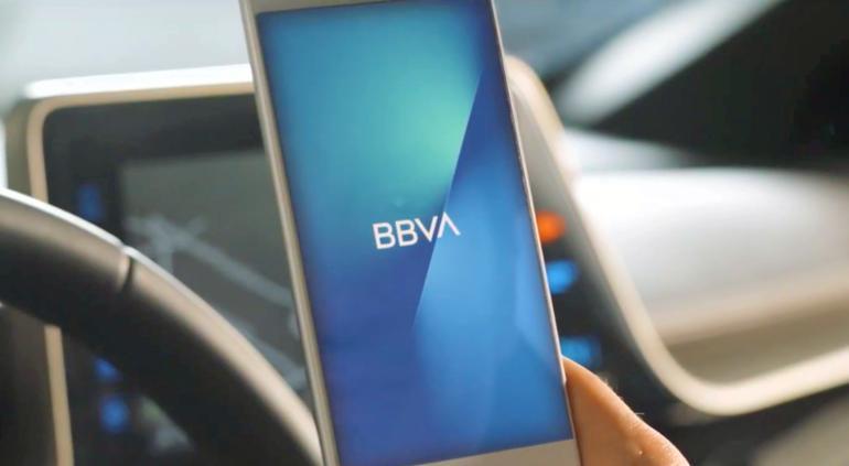 En plena quincena ¡se cayó sistema de BBVA!