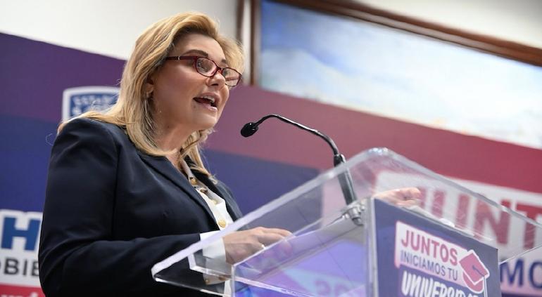 Primera inscripción gratis: anuncia Maru apoyo a 16 mil universitarios