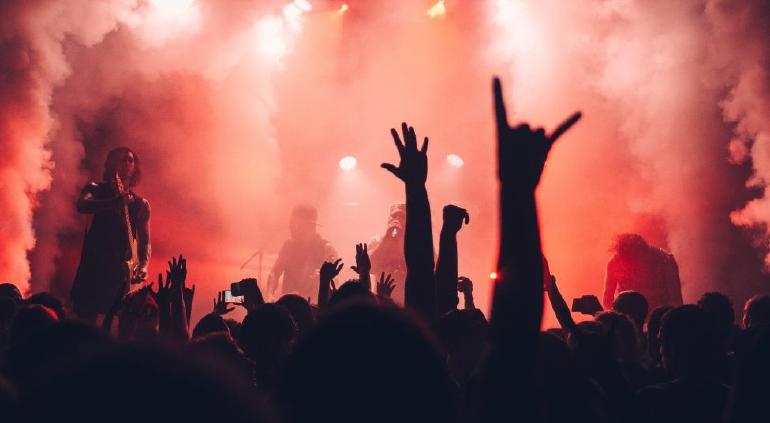 Podrían crear el ¡Simi-Fest!, festival de música del Dr. Simi