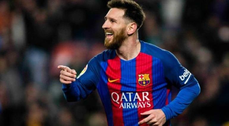 Subastarán servilleta del primer fichaje de Messi por FC Barcelona