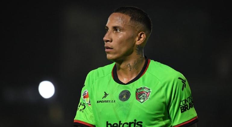 Así se vivió el minuto de aplausos en memoria del “Puma” Chávez