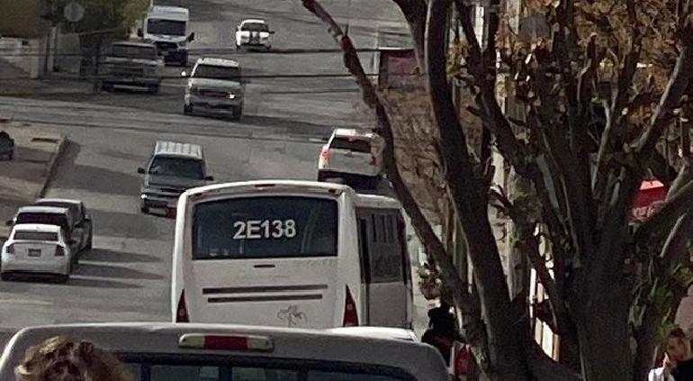 Denuncian que camión Ramiro Valles corta ruta a las 5:00 p.m