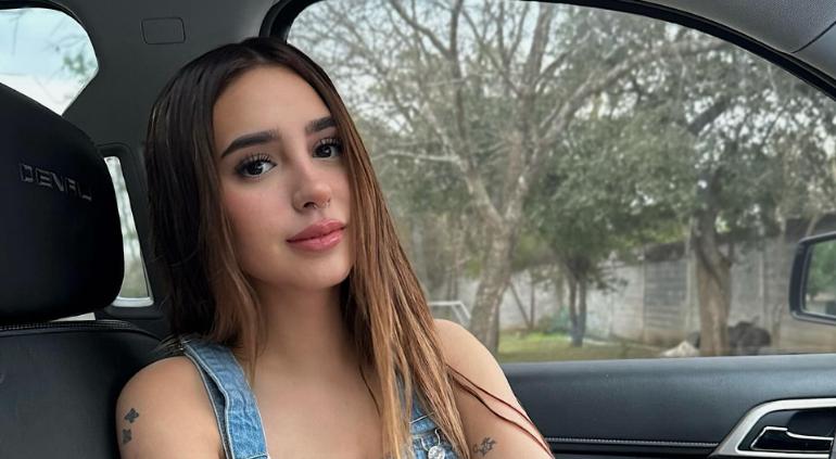 Domelipa se lanza como cantante y compartirá manager con Carin León