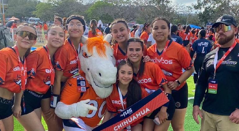 Eel equipo femenil de tochito del Colegio de Bachilleres del Estado de ...