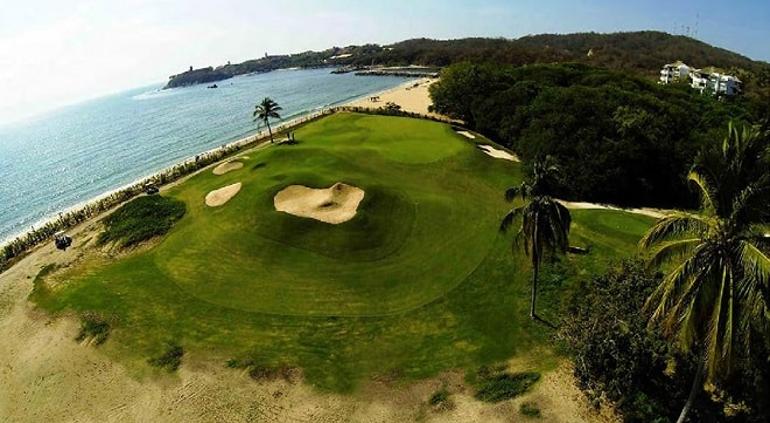 Recibe Salinas suspensión para recuperar campo de golf de Huatulco