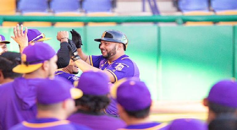 Jonron de Alex Pineda y Dorados le pega a los Faraones de NCG