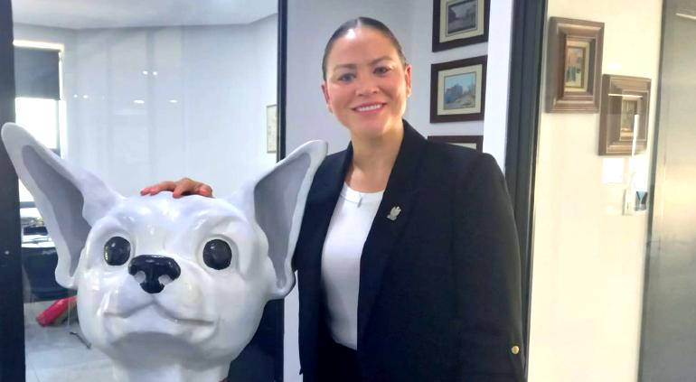 Fernanda Bencomo , directora del Instituto de Cultura del Municipio ...