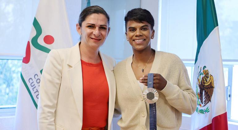 Visitó Prisca Awiti a Ana Guevara y le agradeció su apoyo