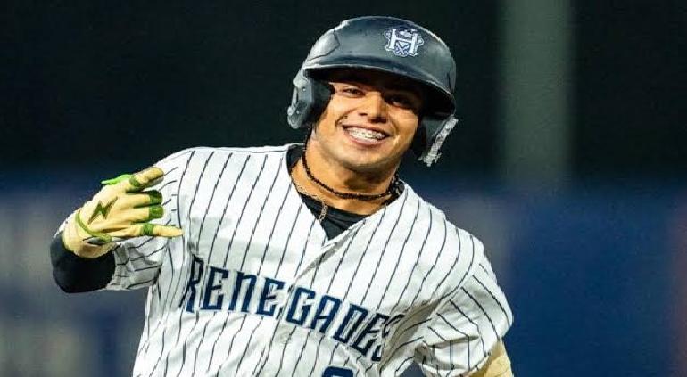 El sonorense Jared Serna al roster de 40 con Marlins de Miami