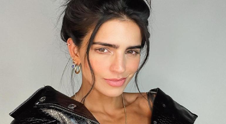 “Me vale”: Bárbara de Regil volvió a hacer ejercicio en avión