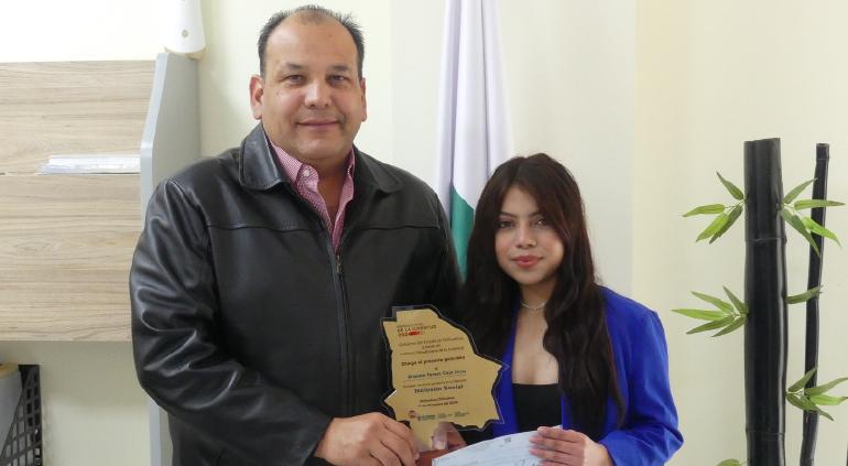 Gana Brianna del Conalep Juárez Premio Estatal de la Juventud