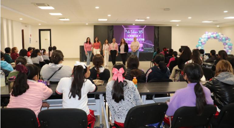 Alumnas del Cobach 9 participan en el Foro STEM en Juárez