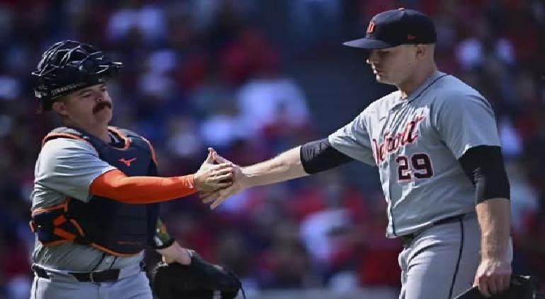 Tarik Skubal regala un ¡Rolex! a su catcher Jake Rogers