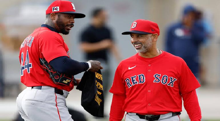 Confirma Alex Cora que Aroldis Chapman será el cerrador de Red Sox